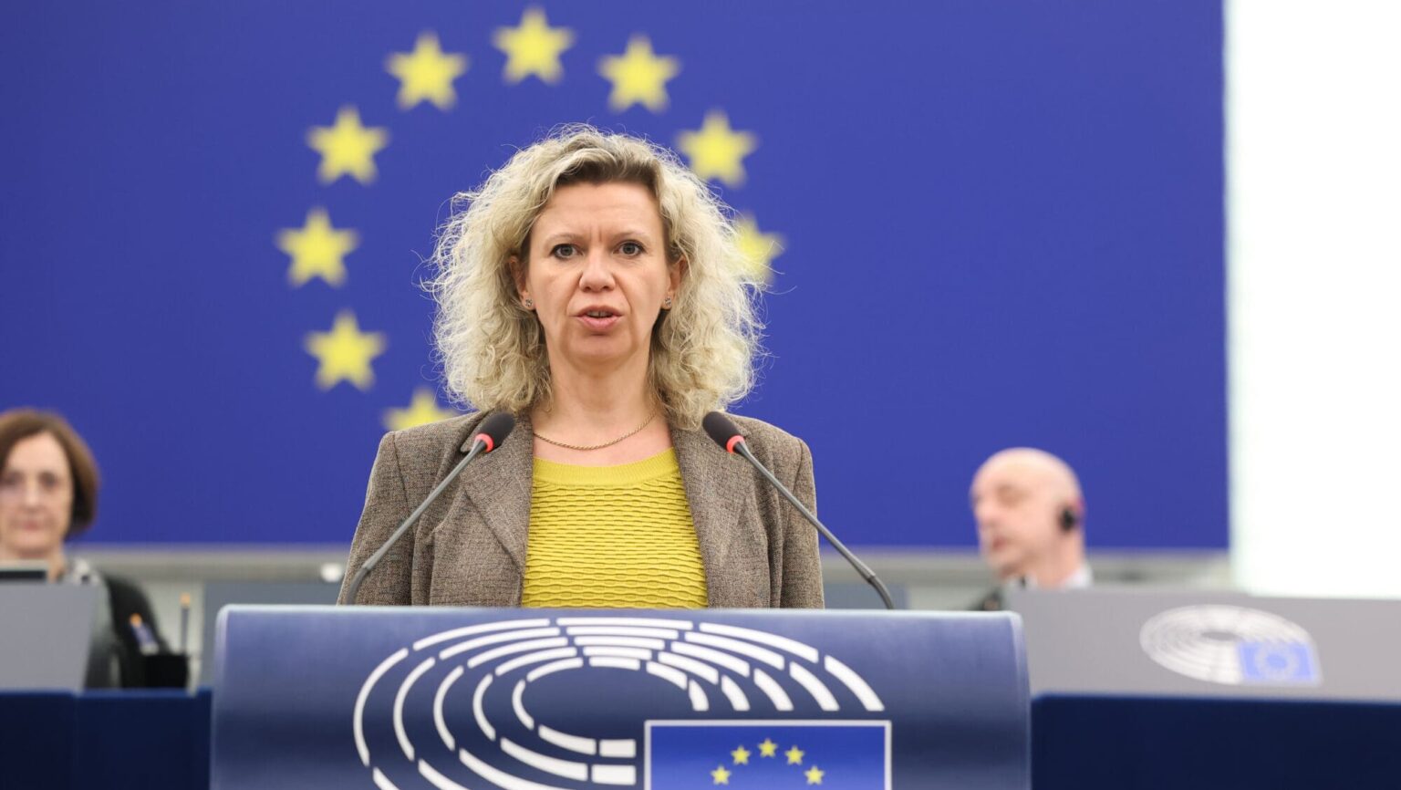 Hungarian Opposition Says It’s “Positive” if EU Sanctions Make People ...