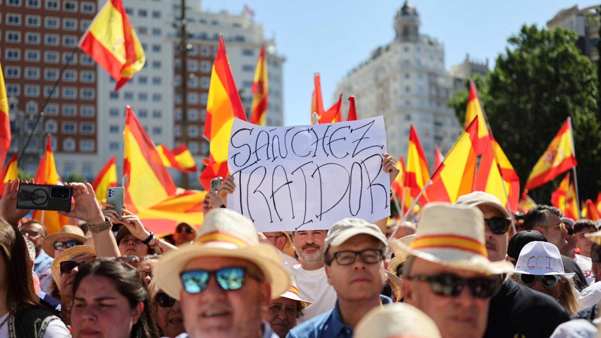 100,000 Protest in Madrid Against Sánchez’s ‘Mafia’ Government ━ The ...